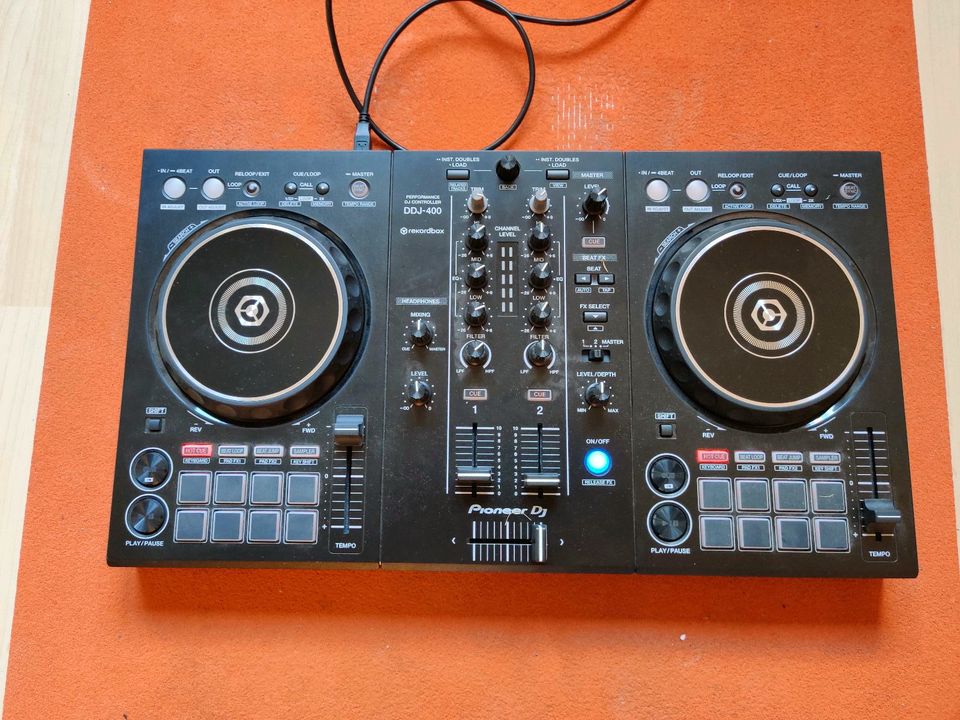 Pioneer DDJ-400 in Köln flexibel mieten